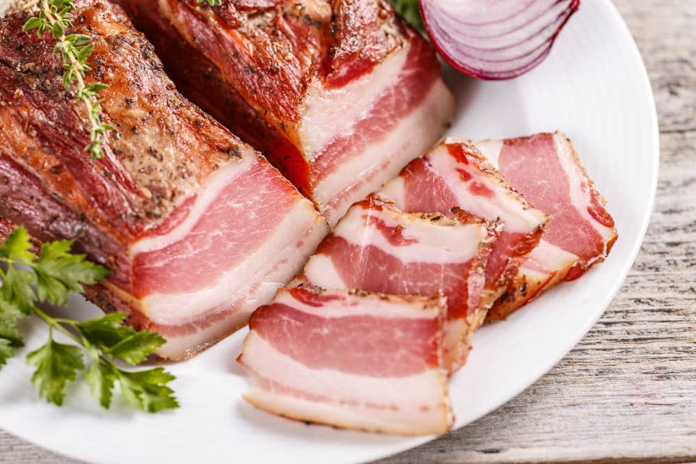 Kuchnia PRL. Wędzona słonina - Najlepszy Przepis!